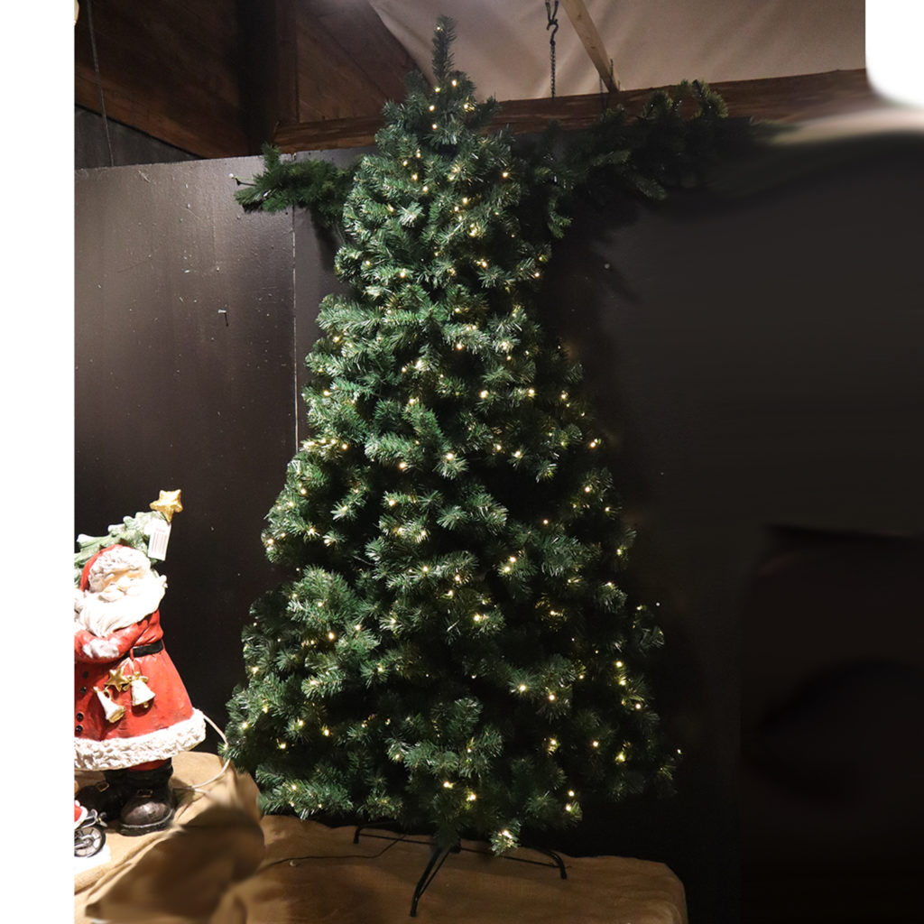 Stjernsund Halv konstgran/plastgran 210cm 290 LED - Prylgrossen