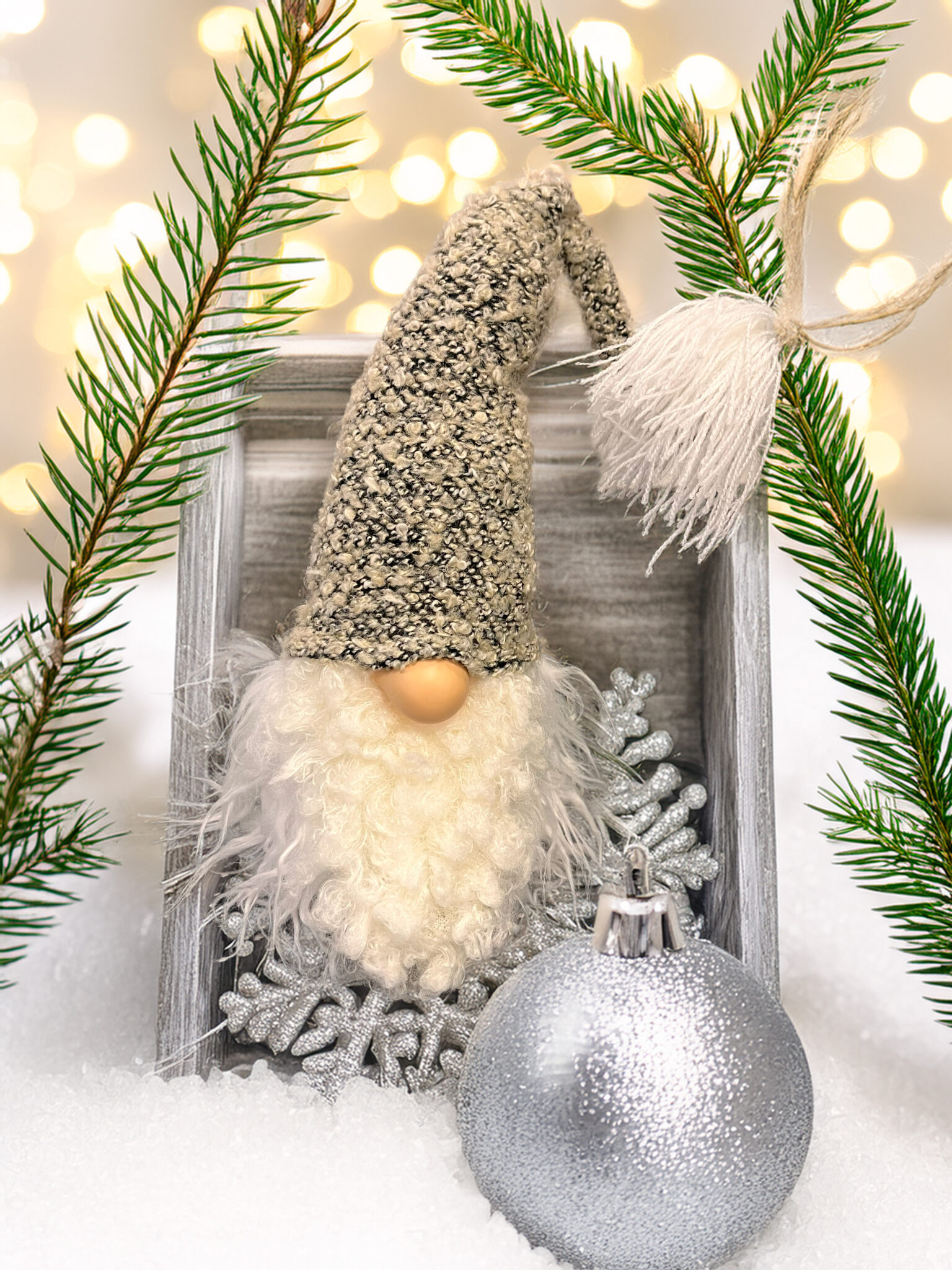 Tomte med Långluva – Grå/Vit – Stjernsund kollektion - Prylgrossen